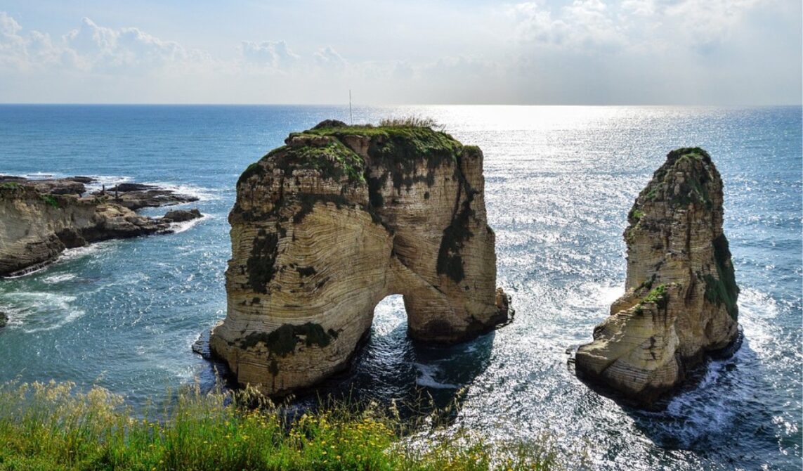Visit the famous Raouché Rocks in Beirut | PlacetoBeirut